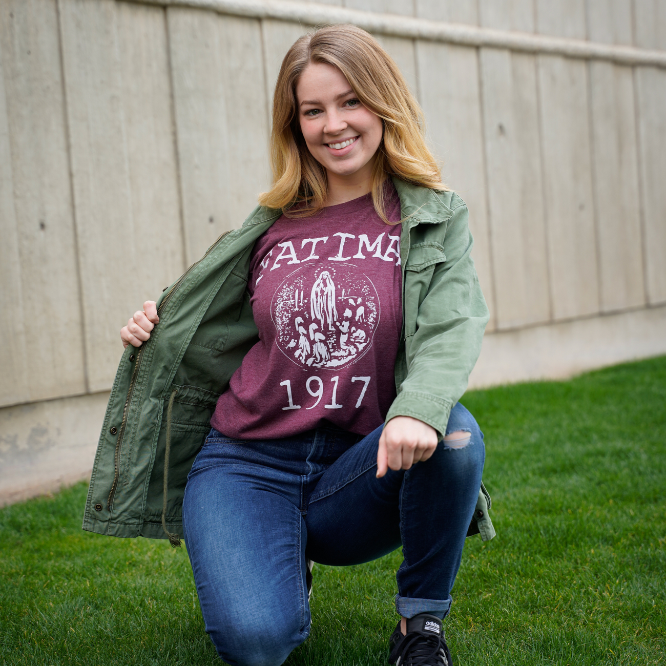 Fatima Premium Tee – Totally Catholic Tees